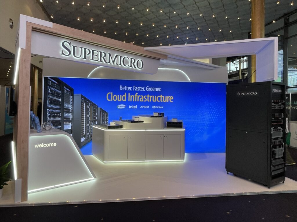 5 Studio UK | Superwide Print | Exhibition Stand Specialist
